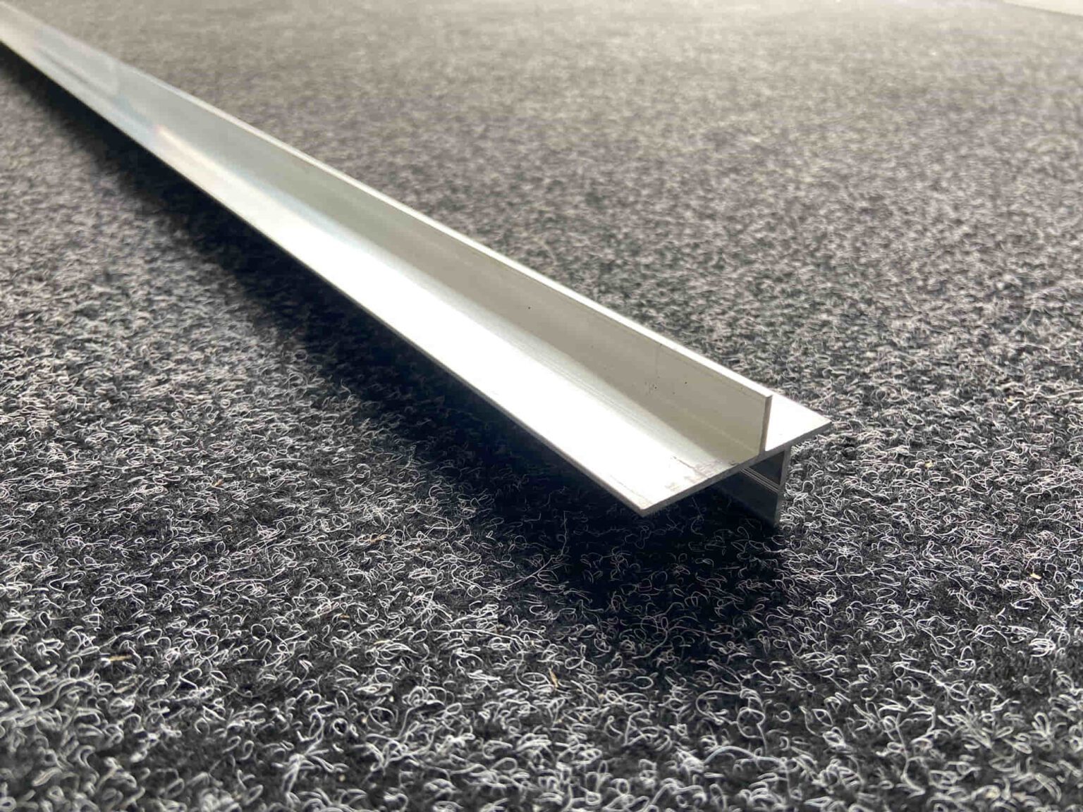 NT Waterstops Side Panel (Channel Drain) Style Waterstop | Tilemax